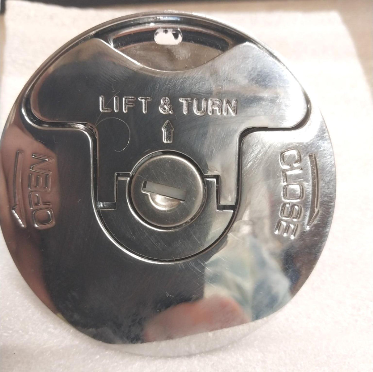 Aircraft Flush Lock Key Mount Gas Cap Harley Chopper Softail Motorcycl ...