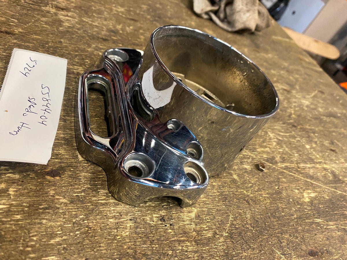 Chrome Speedometer Housing Top Clamp Sportster OEM 55844-04 Guage Moun ...