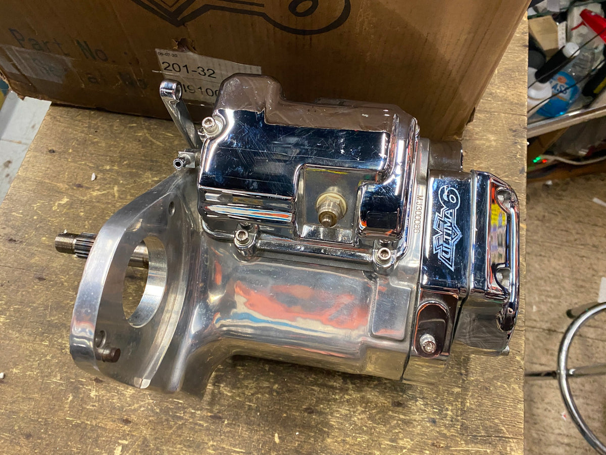 Ultima 6-speed Polished Transmission Harley Softail Fxst Heritage Chop ...