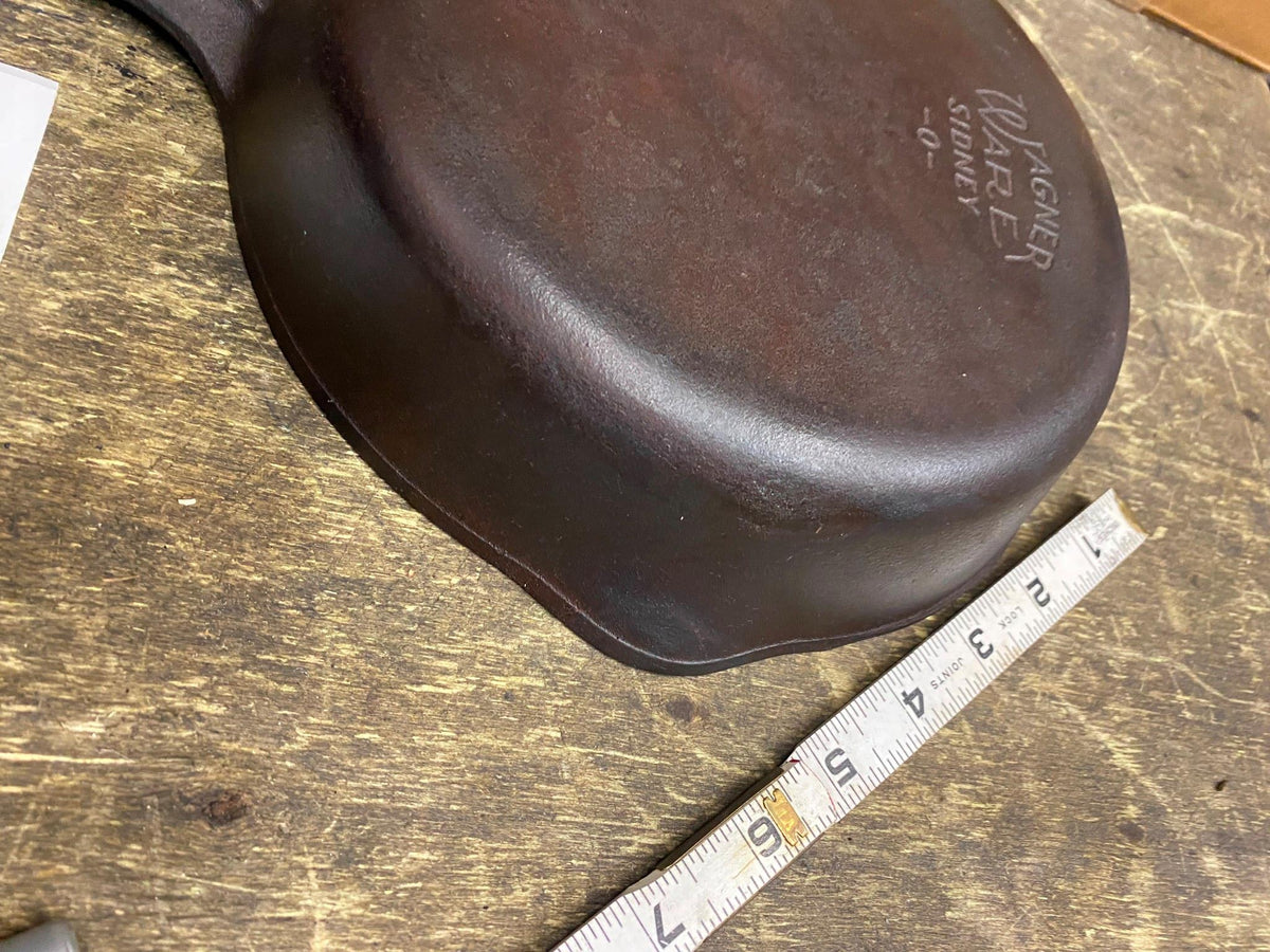 WAGNER WARE CAST IRON SKILLET Pan NO.6 1056A- SIDE POUR COOKWARE 9" Vt ...