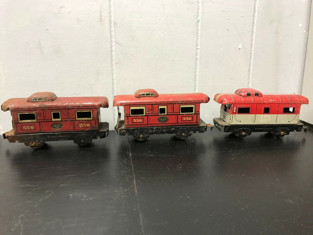 3 VINTAGE ANTIQUE MARX CABOOSES 556 AND 20102 TIN LITHO USA TRAINS RAI ...