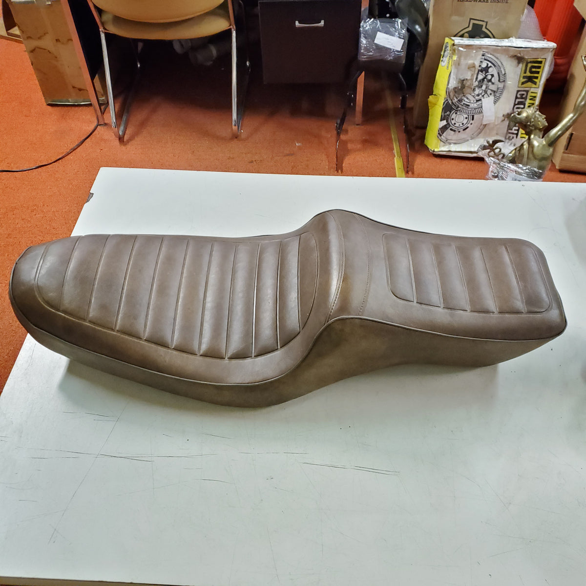 NOS Brown FACTORY SEAT HARLEY IRONHEAD SPORTSTER STOCK 1979-1981 Ribbe ...