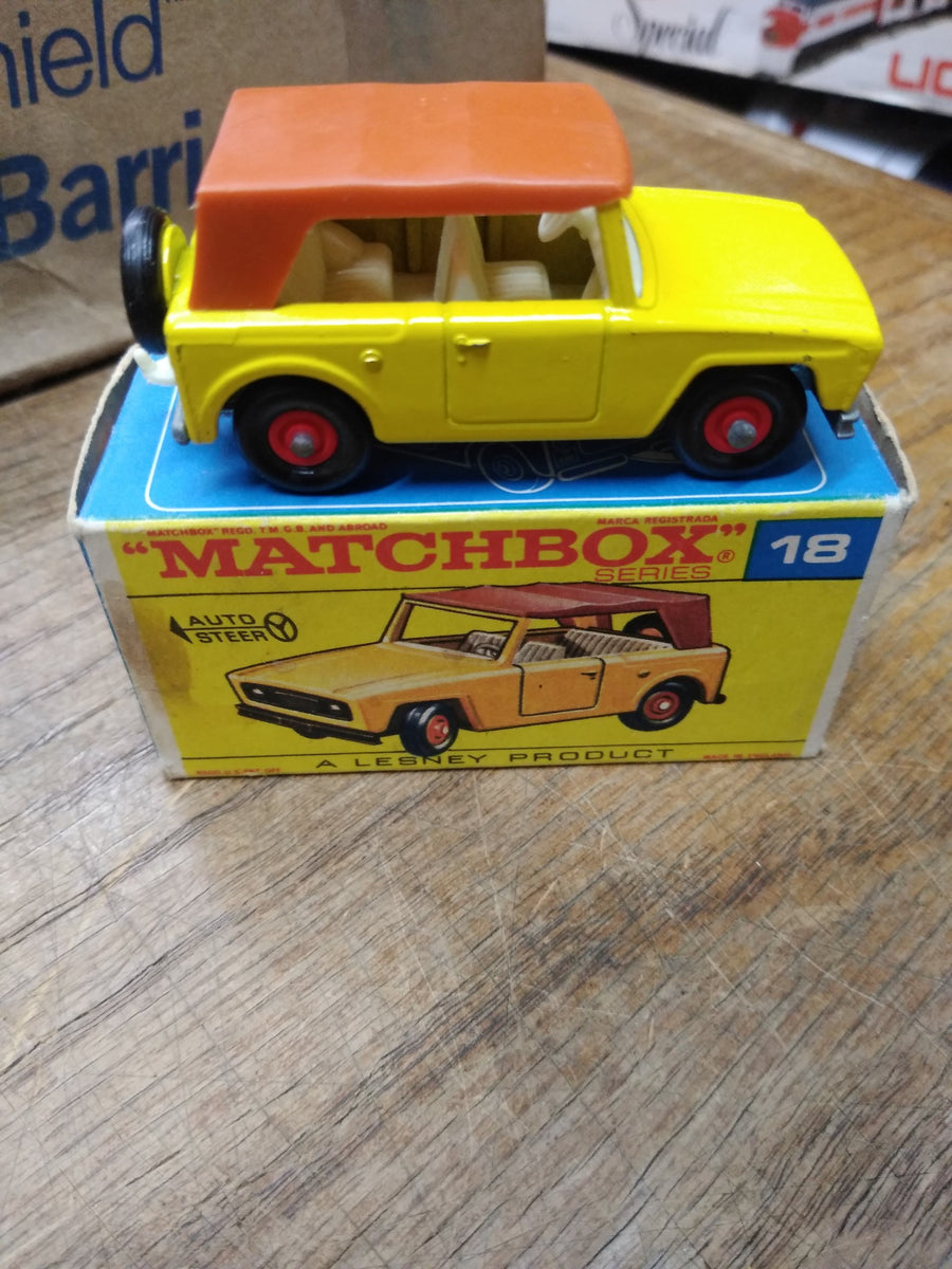 Vtg Lesney MATCHBOX Series #18 1969 Field Car England Original Box ...