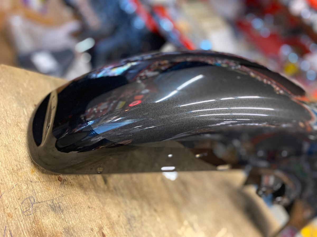 Front Fender Harley FLH Ultra Classic Limited Silver Flux Black Fuse 2 ...