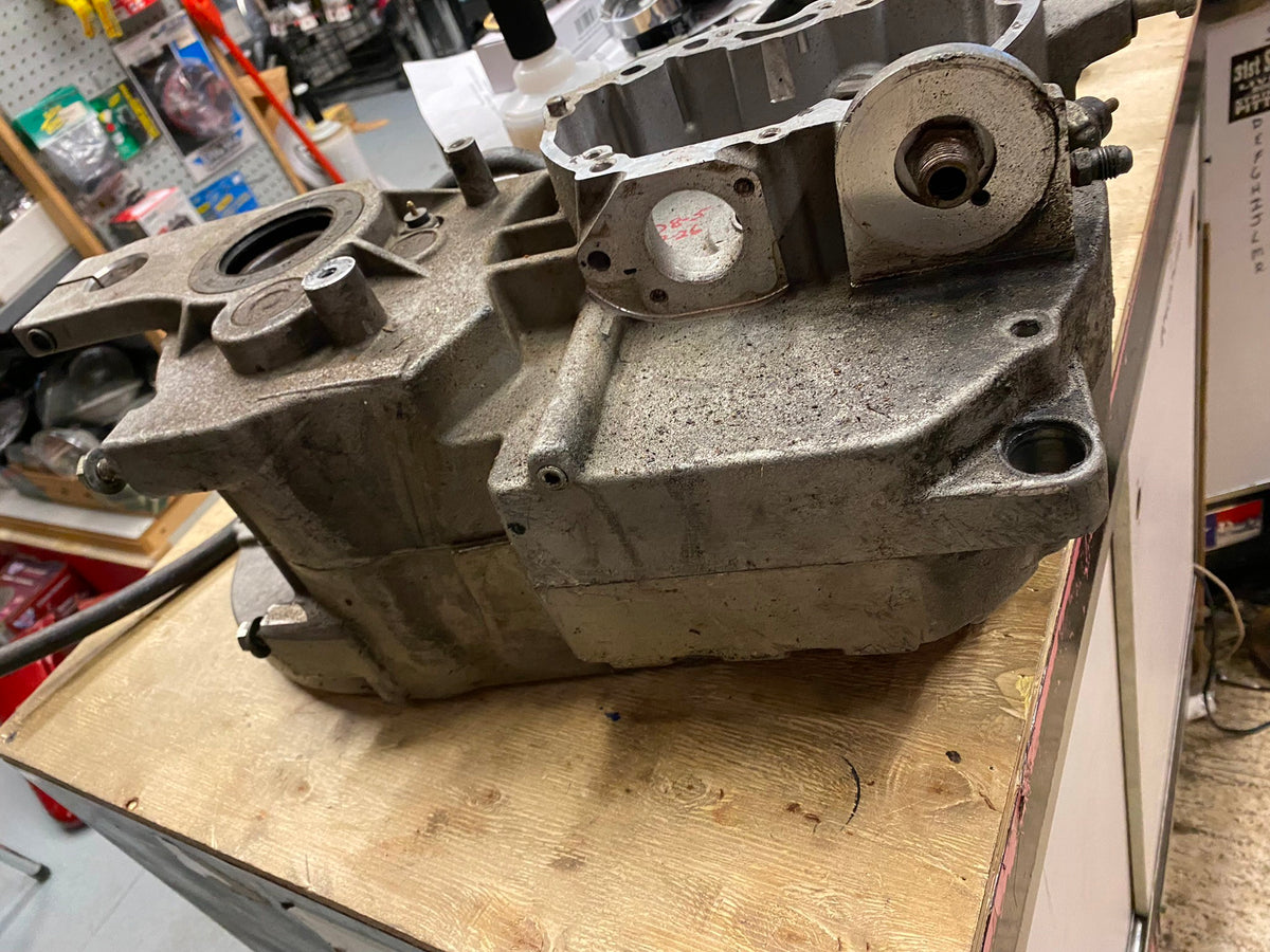 Pair Engine Motor Cases Buell Blast 500cc single Matching good numbers ...
