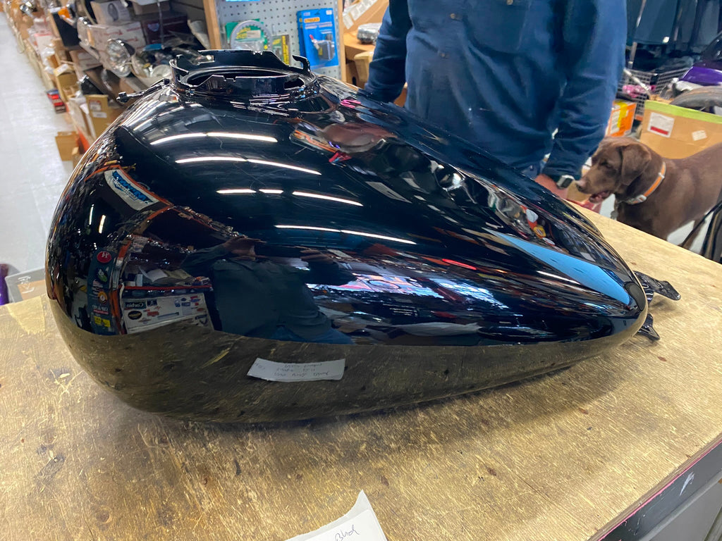 New Factory Paint Vivid Black Gas Tank Harley Touring FLH Bagger Ultra ...